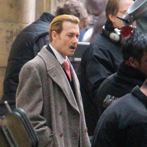 12 h, dec 3, 2013 y - ON SET (Timeline)