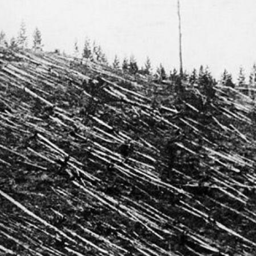 jun 28, 1908 - En Siberia (Rusia) cae un meteorito enorme, conocido ...