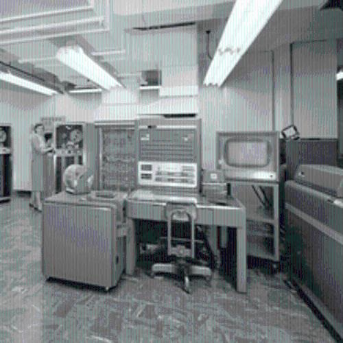 jan 1, 1955 - Primer sistema operativo (GM-NAA I/O) (Timeline)