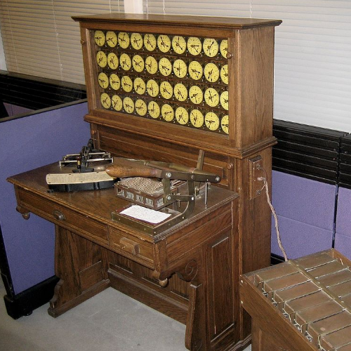 5 ene 1889 año - Máquina Tabuladora de Hollerith (Cinta de tiempo)