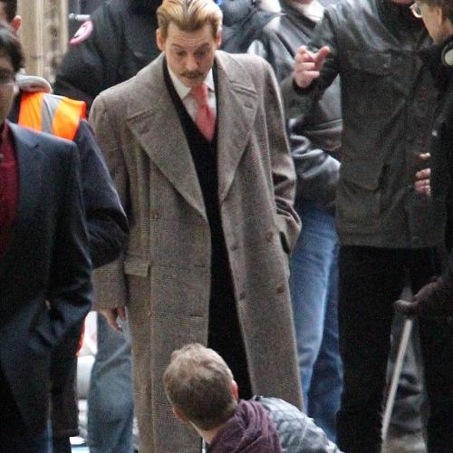 12 h, dec 3, 2013 y - ON SET (Timeline)