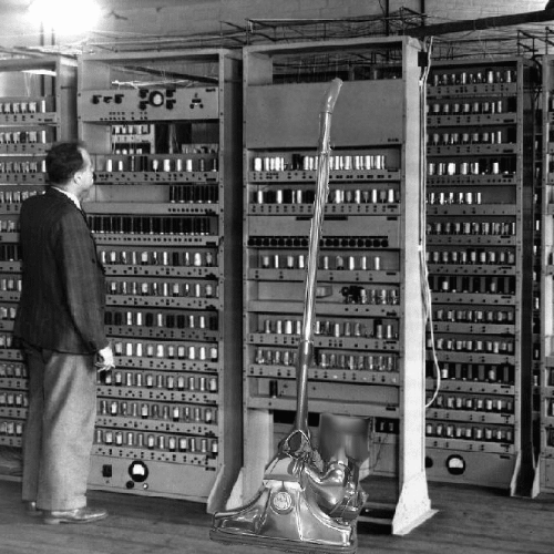 EDVAC (1 ene 1951 año – 1 ene 1961 año) (Cinta de tiempo)